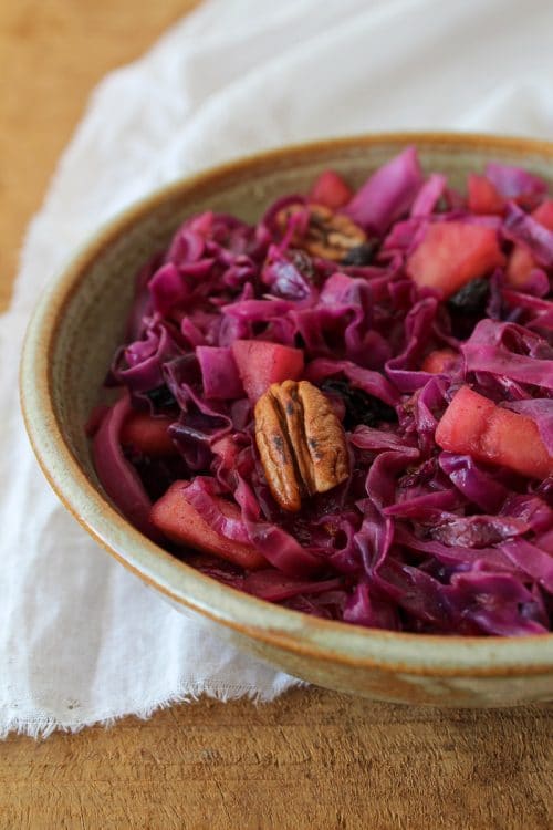 Repolho roxo com maçã e balsâmico - Santo Legume